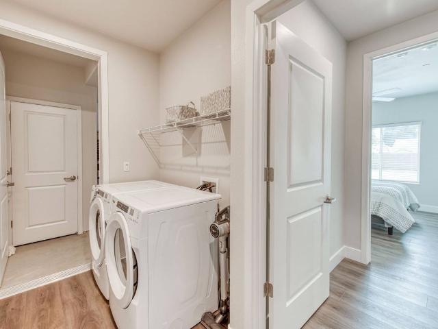 Dolce Vita Luxury Apartments 2 Bedroom Apartment for Rent at 382 N Mckelvy Ave, Clovis, CA 93611