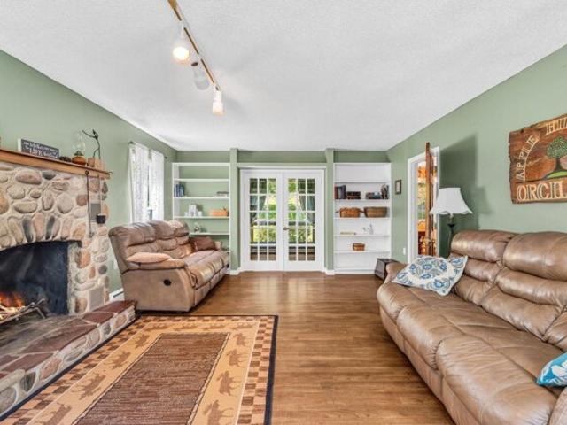 Dole Hill Rd, Holden, Home For Sale