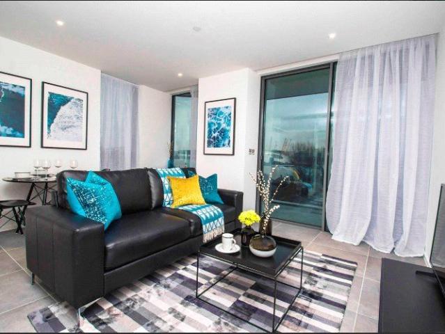 Dollar Bay Point, 3 Dollar Bay Place, London E14, 1 bed flat to rent, £2,817 pcm | PrimeLocation
