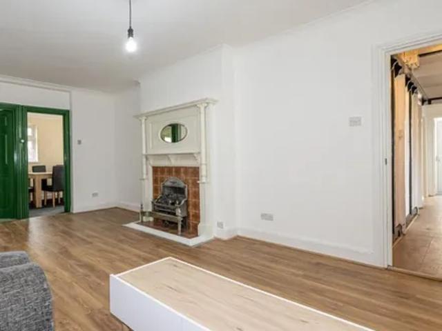 Dollis Hill Lane, London, NW2 6EX, United Kingdom | 5 bed house for rent #167776281 | Rentberry