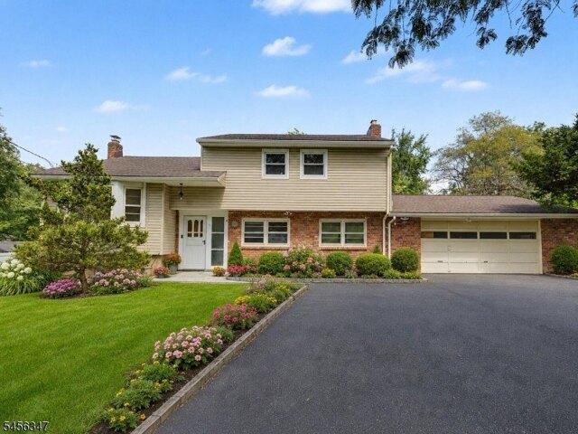Dolly Dr, Parsippany Troy Hills Township, Home For Sale