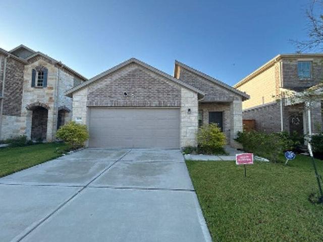 Dolphin Bay Ln