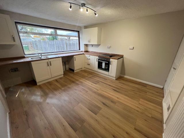 Dolphin Drive, Houghton Regis LU5, 3 bed semi detached house to rent, £1,600 pcm | PrimeLocation