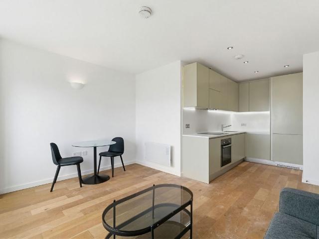 Dolphin House, Windmill Road TW16, 1 bed property to rent, £1,290 pcm | PrimeLocation
