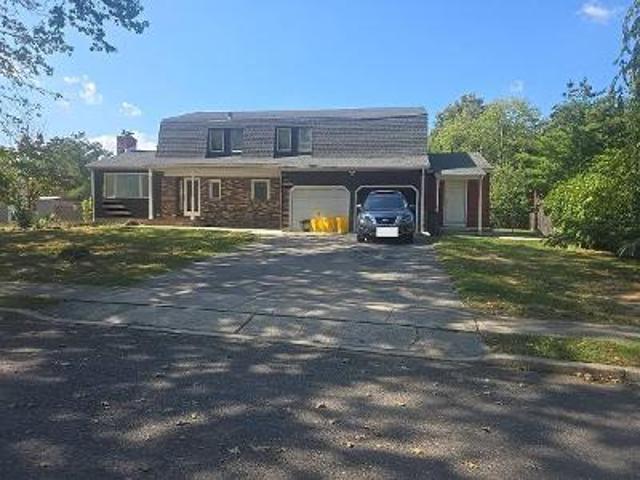 Dolphin Ln