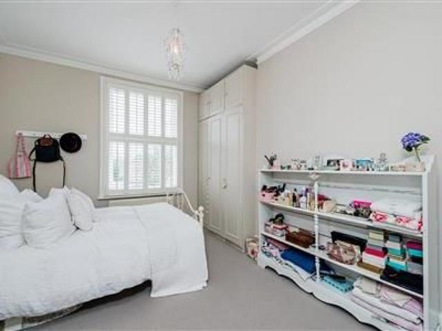 Dorville Crescent, W6