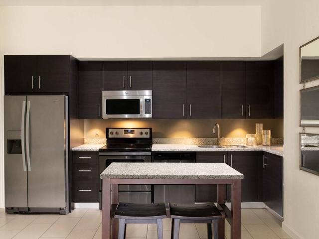 Doral View 2 Bedroom Apartment for Rent at 901 Nw 97th Ave, Fountainebleau, FL 33172 Fontainbleau East
