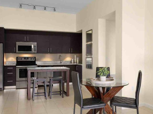 Doral View 2 Bedroom Apartment for Rent at 901 Nw 97th Ave, Fountainebleau, FL 33172 Fontainbleau East