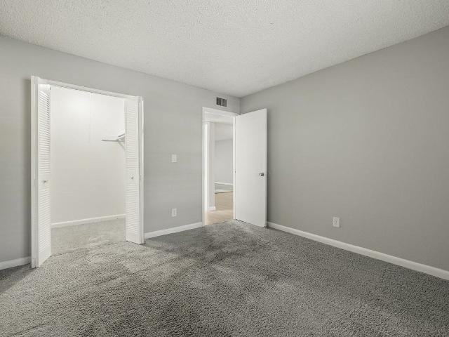Doral Oaks 2 Bedroom Apartment for Rent at 105 Sunnyside Rd, Temple Terrace, FL 33617