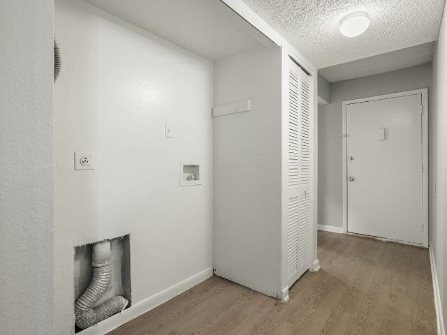 Doral Oaks 2 Bedroom Apartment for Rent at 105 Sunnyside Rd, Temple Terrace, FL 33617