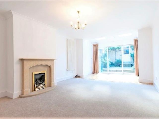Dorchester Mews, St Margarets, Twickenham TW1, 3 bed terraced house to rent, £3,500 pcm | PrimeLocation