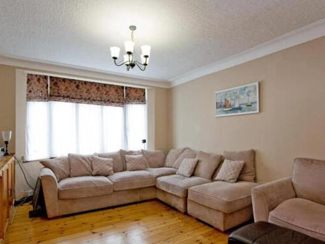 Dorchester Avenue, Palmers Green, 4 Bedroom Terraced