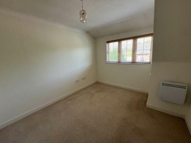 Dorchester Court, London Road 2 bedrooms Property for lettings Seymours