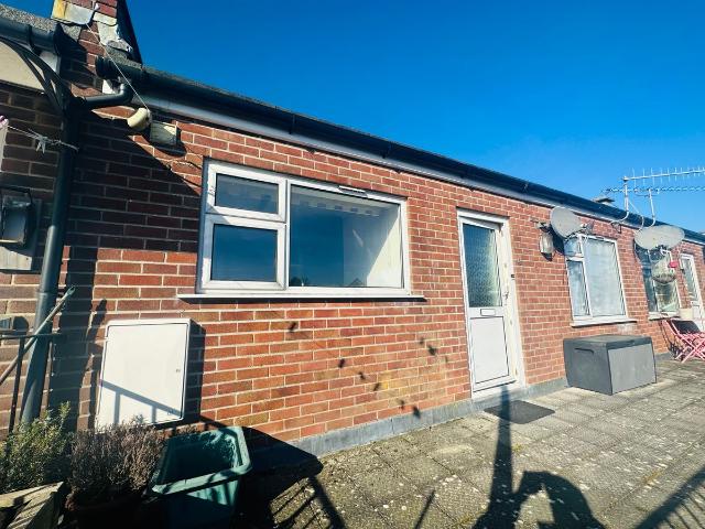 Dorchester Road, Wool, Wareham BH20, 2 bed flat to rent, £950 pcm | PrimeLocation