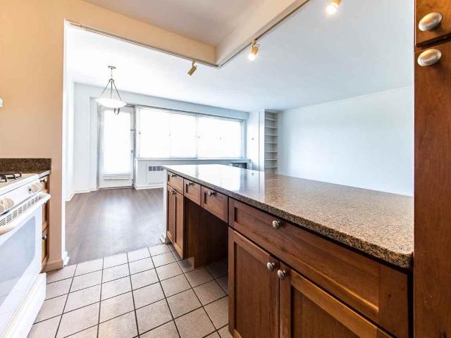Dorchester 3 Bedroom Apartment for Rent at 665 S Skinker Blvd, St. Louis, MO 63105 Wydown Skinker