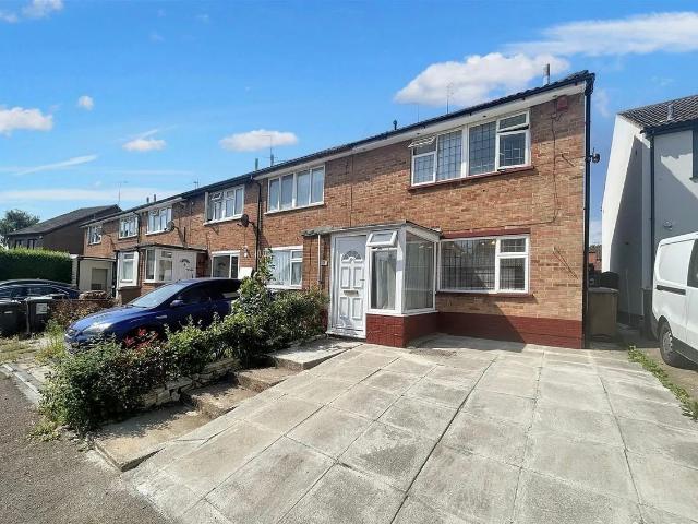 Dorel Close, Luton LU2, 3 bed semi detached house to rent, £1,650 pcm | PrimeLocation