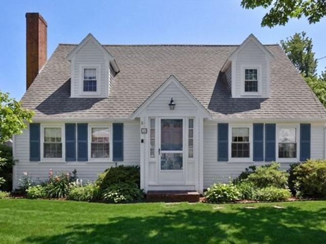 Doric Ave, Dennis, Home For Sale