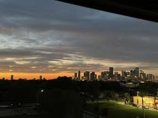 Dorm Style in Midtown