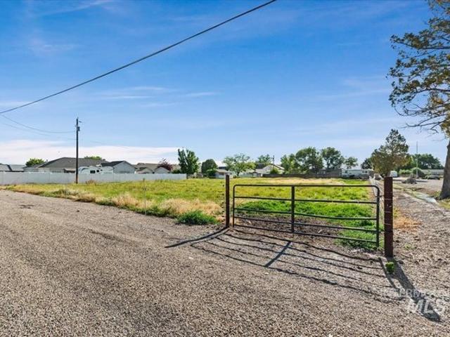 Dorman Ave, Caldwell, ID 83605