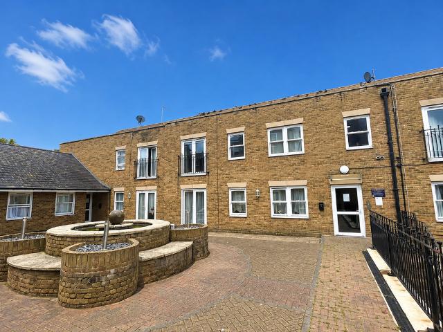 Dormans Yard, Ramsgate, CT11 2 bed flat to rent £1,050 pcm £242 pw