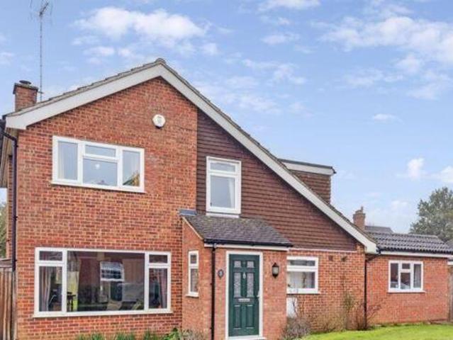 Dormer Avenue, Wing, 4 Bedroom Detached