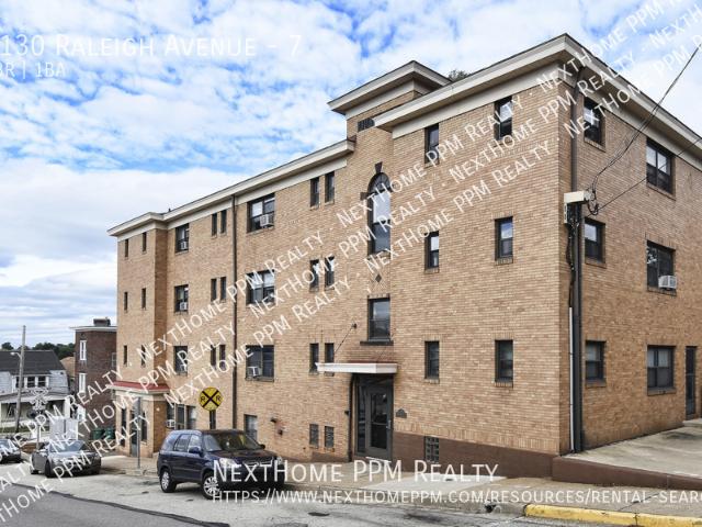 Dormont 1 Bedroom 1/2 Block from T heat paid, August 1st