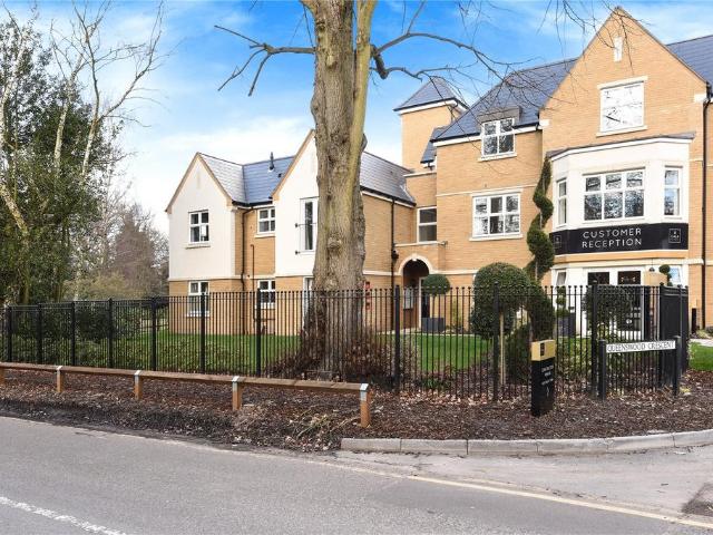 Dorney House, Wick Road, Englefield. 2 bed apartment to rent £2,400 pcm £554 pw