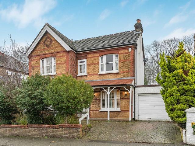 Dornton Road, South Croydon CR2, 4 bed detached house to rent, £3,000 pcm | PrimeLocation