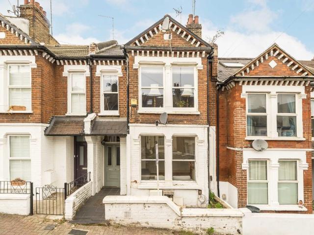 Dorothy Road, Battersea SW11, 2 bed flat to rent, £2,100 pcm | PrimeLocation