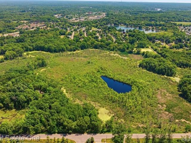 Dorr Rd, Genoa Township, MI 48114