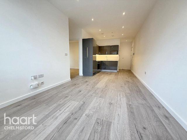 Dorset and Victoria House, Chelmsford 2 bed flat to rent £1,550 pcm £358 pw