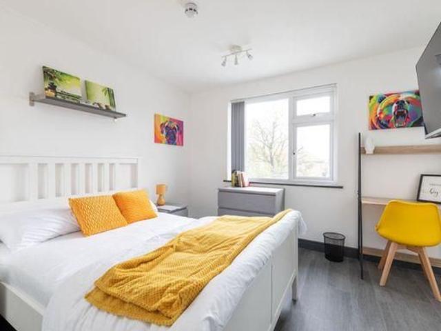 Dorset Avenue, Hayes UB4, 6 bed shared accommodation to rent, £950 pcm | PrimeLocation