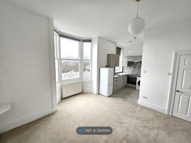 Dorset Gardens, Brighton BN2, Studio to rent, £1,150 pcm | PrimeLocation