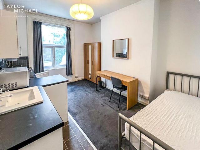 Dorset Gardens, Brighton BN2, Room to rent, £750 pcm | PrimeLocation