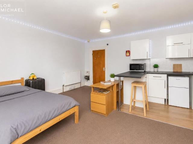 Dorset Gardens, Brighton BN2, Room to rent, £900 pcm | PrimeLocation