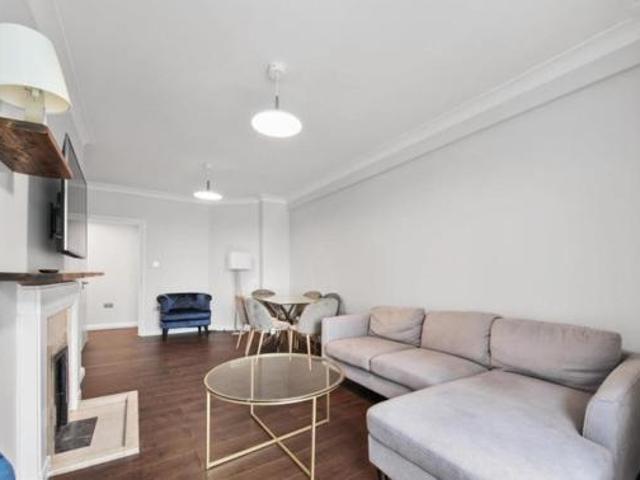 Dorset House, Baker Street, 3 Bedroom Apartment