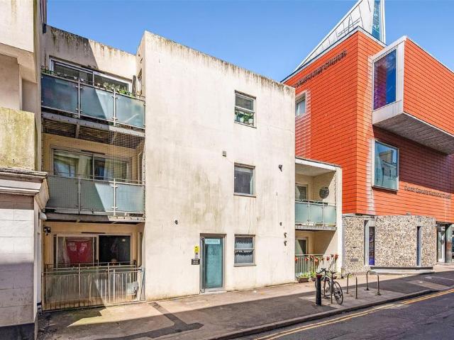 Dorset House, Brighton 2 bed apartment to rent £1,450 pcm £335 pw