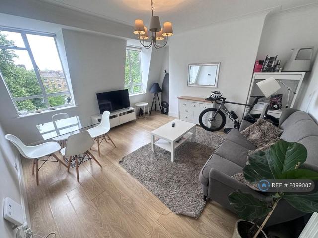 Dorset Square, London, NW1 3 bed flat to rent £4,250 pcm £981 pw