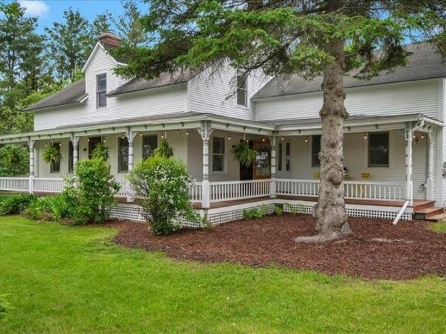 Dorset St, South Burlington, Home For Sale