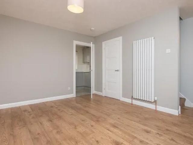 Dorset Place, City of Edinburgh, EH11 1JQ, United Kingdom | 2 bed townhouse for rent #140226887 | Rentberry