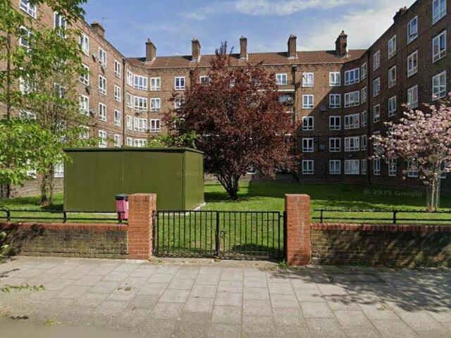 Dorset Road, Corfe House Dorset Road. 2 bed flat to rent £2,390 pcm £552 pw