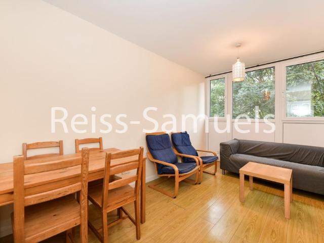 Dorset Road, Oval, London SW8 4 bed maisonette to rent £3,727 pcm £860 pw