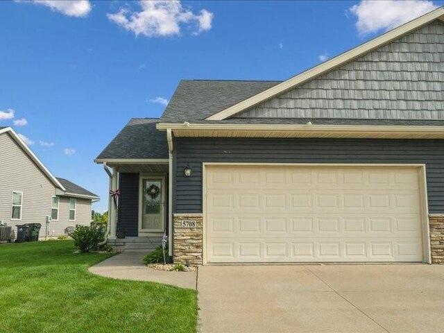 Dostal Dr Sw, Cedar Rapids, Condo For Sale