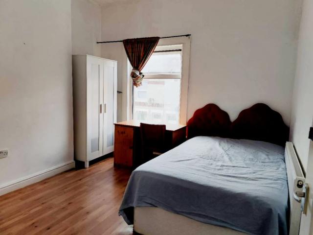 Double bed
