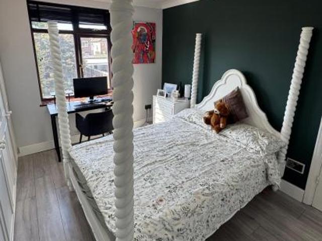 Double bedroom, all bills included, 3 bed house