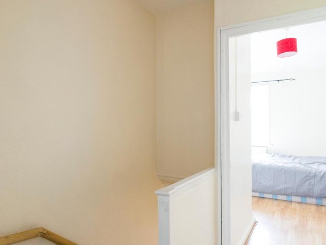 Double bedroom near the Acton Park Has a Room