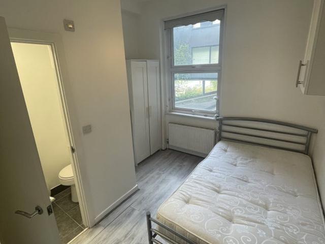 Double en suite room Prime Location Kings Cross