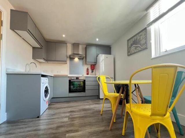 Double Ensuite Room Flat, Derby Road, 1 Bedroom House