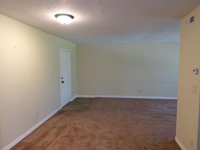 Double Eagle Apartments 3 Bedroom Apartment for Rent at 1050 Wayne Ave, New Smyrna Beach, FL 32168