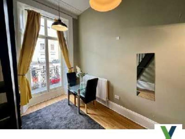 Double Mezzanine Studio With Balcony on St Stephen's Gdns * ALL UTILITY BILLS INC
